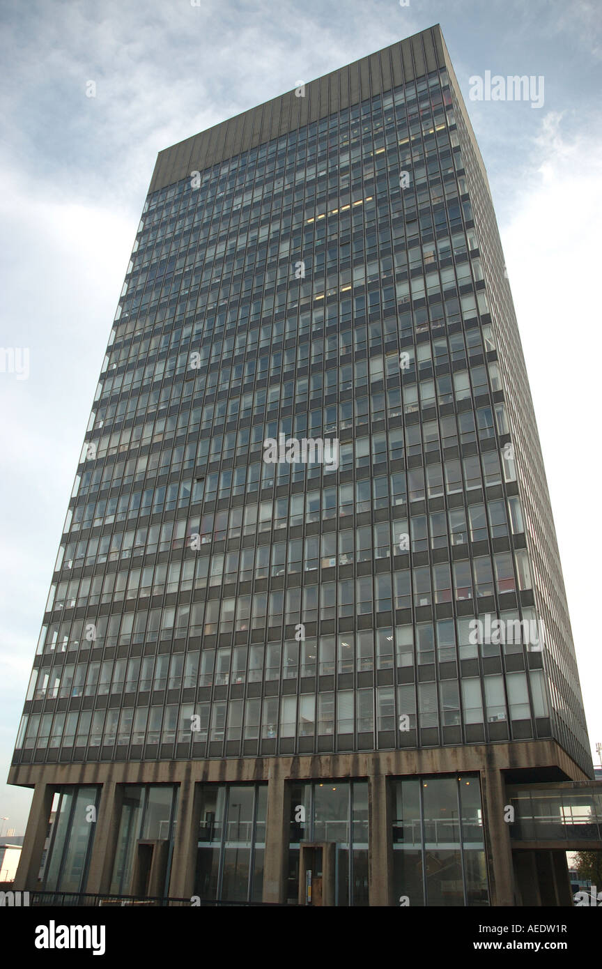 Sheffield university arts tower south hi-res stock photography and ...