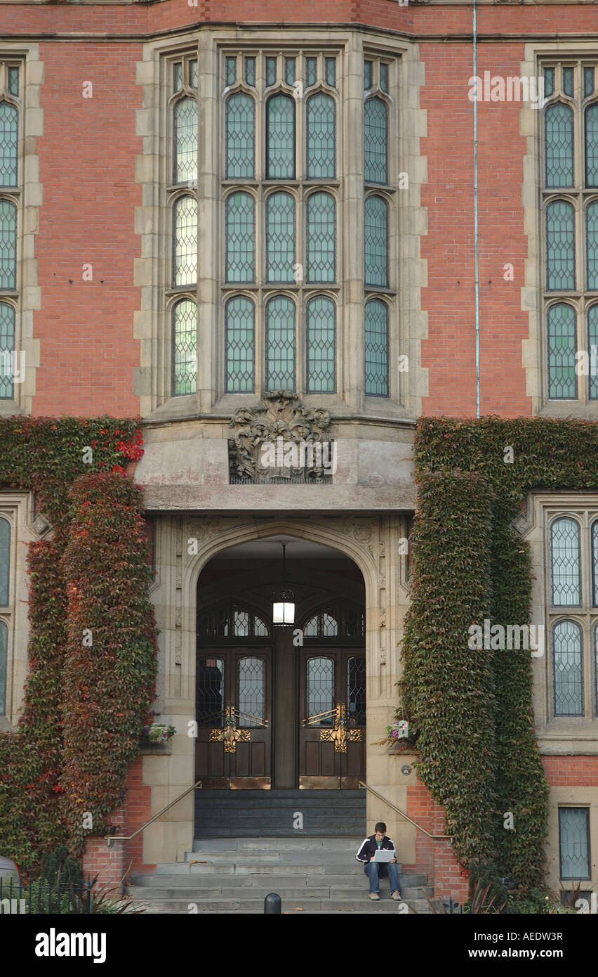 Main Entrance, Firth Hall, University of Sheffield, Sheffield, South ...