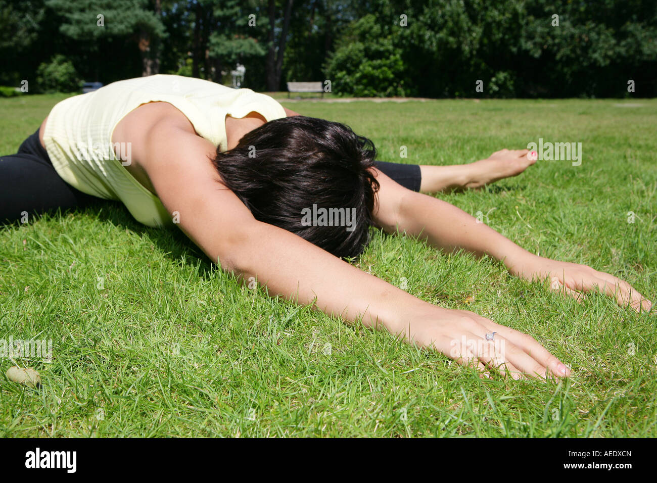 Teenager Doing The Splits Model Released Stock Photo - Alamy