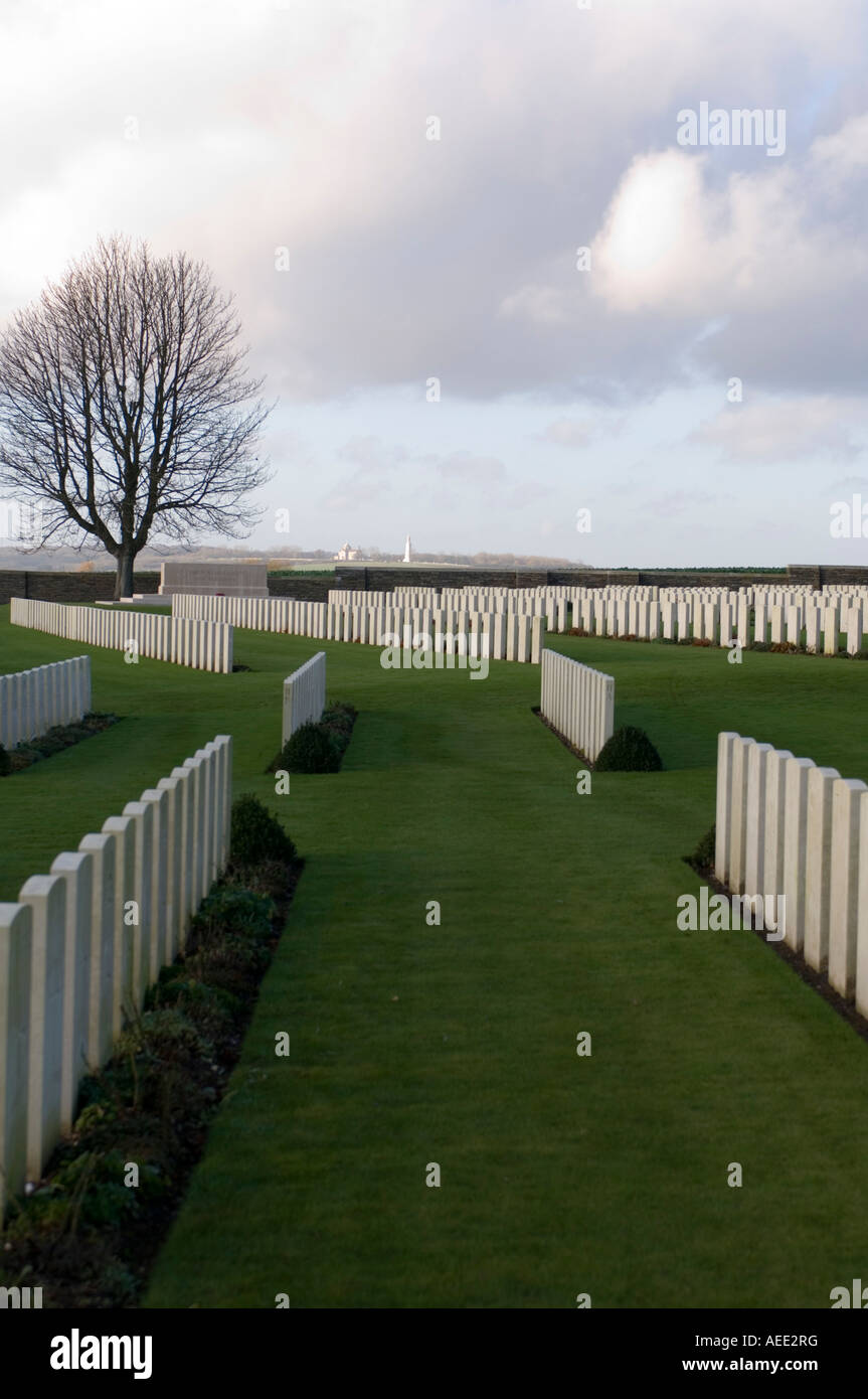 Commonwealth War Graves at Vimy Cemetery No. 2, Vimy, France Stock ...