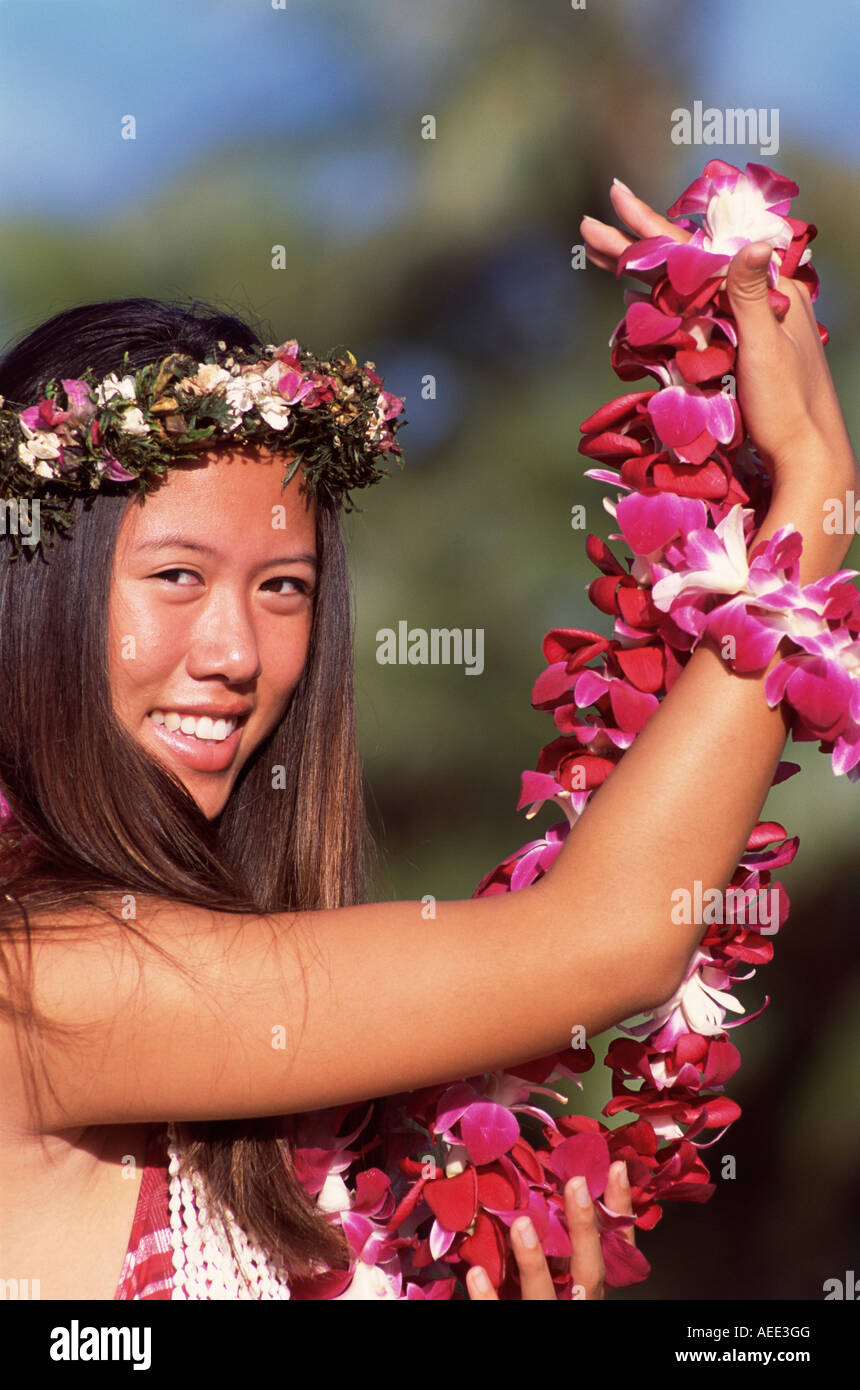 Girl Hula Dancing With Lei, Day Stock Photo - Alamy