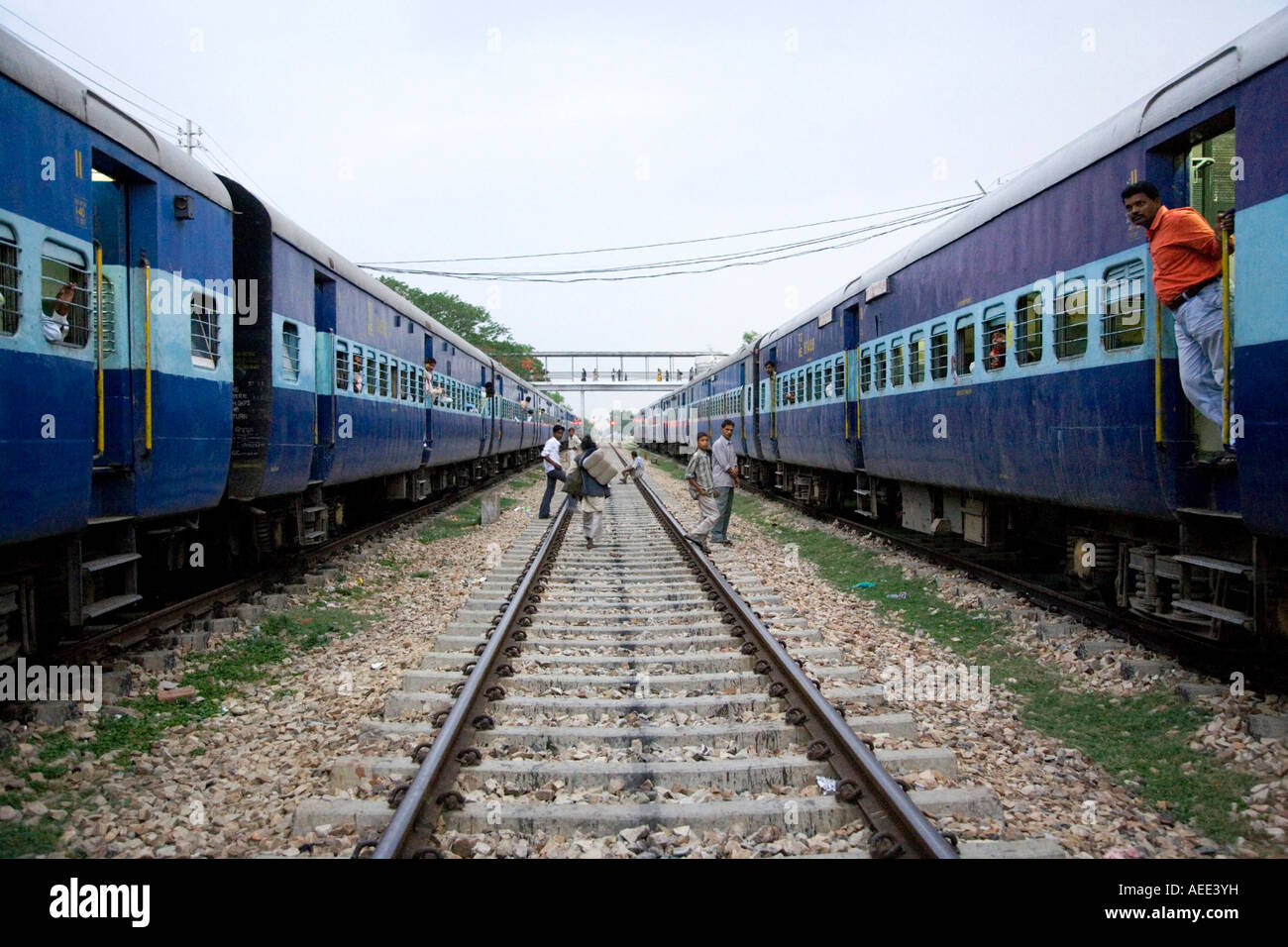 Agra rail station hi-res stock photography and images - Alamy