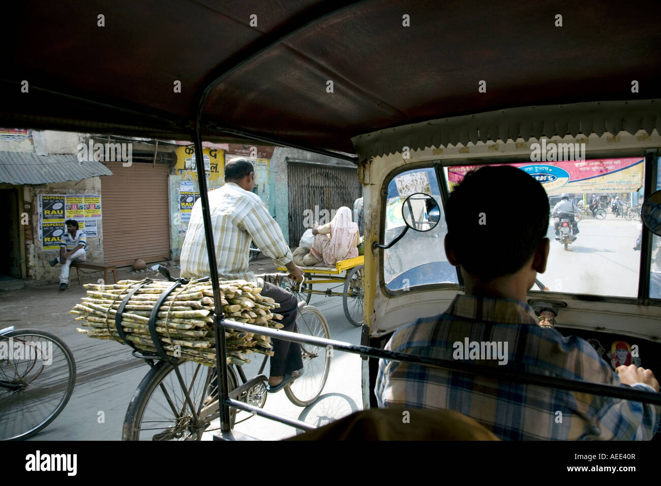 Rickshaw and bicycle. New Delhi. India Stock Photo - Alamy