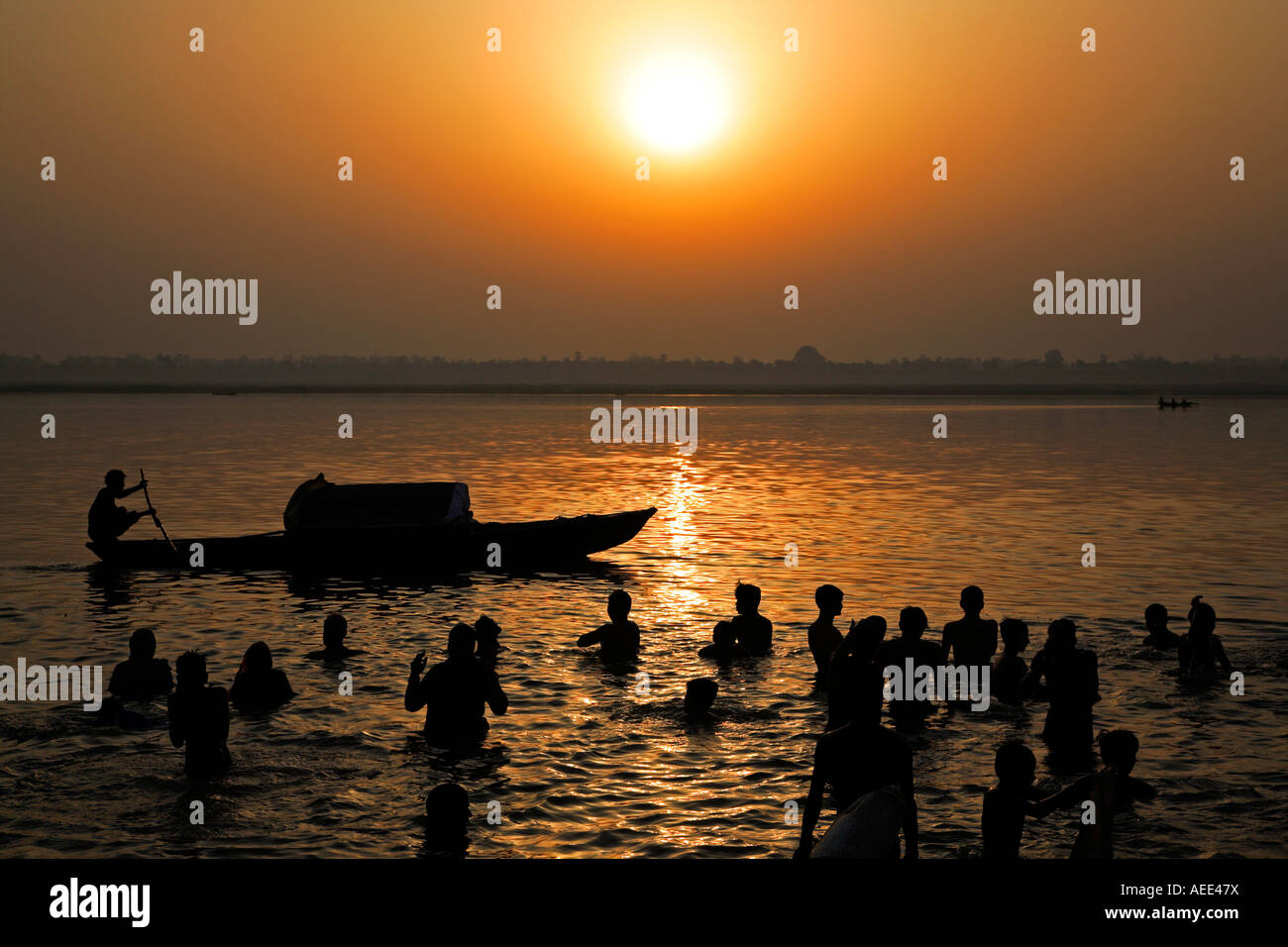 Ritual morning bath. Tulsi Ghat. Ganges river. Varanasi. India Stock ...