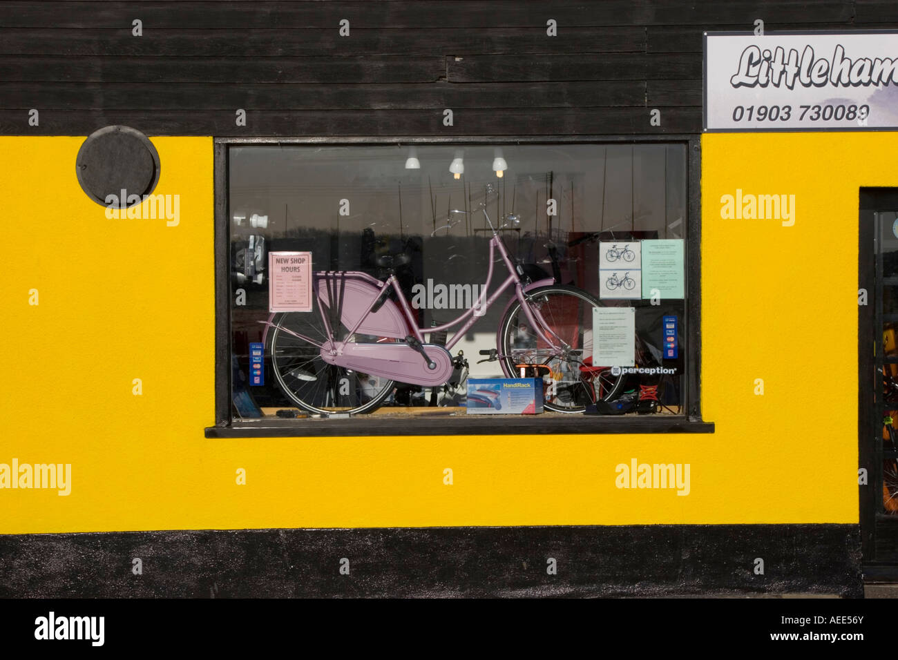 Bicycle retail hi-res stock photography and images - Alamy