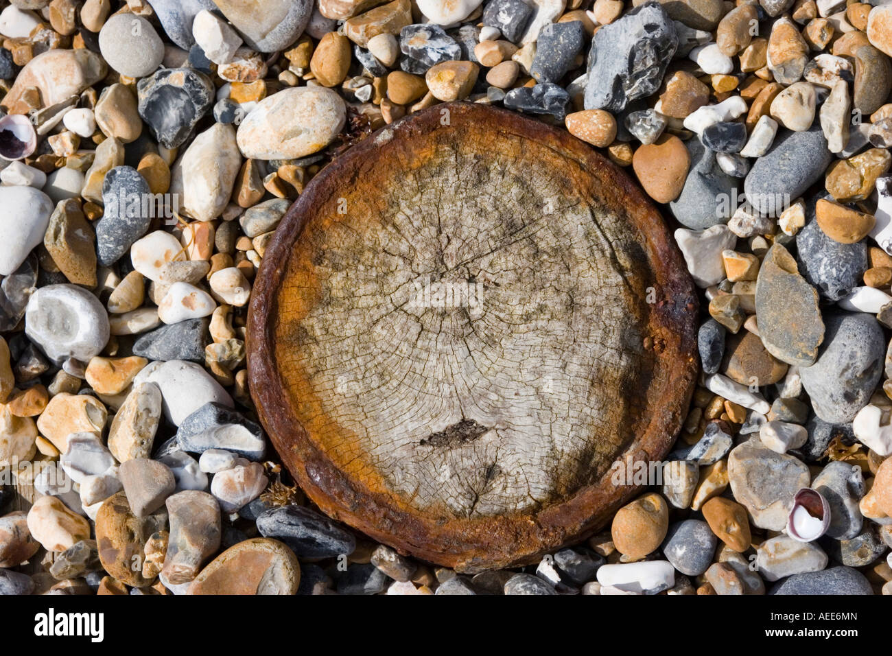 Rusty metal post top ring Stock Photo - Alamy