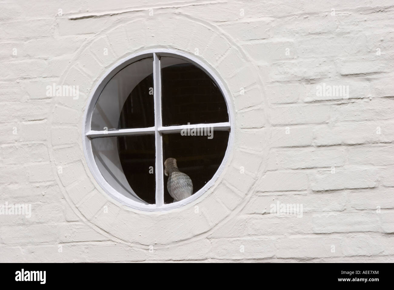 Round windows hi-res stock photography and images - Alamy