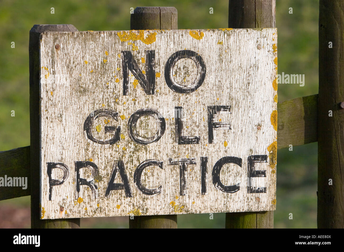 Sign stating No Golf Practice Stock Photo - Alamy