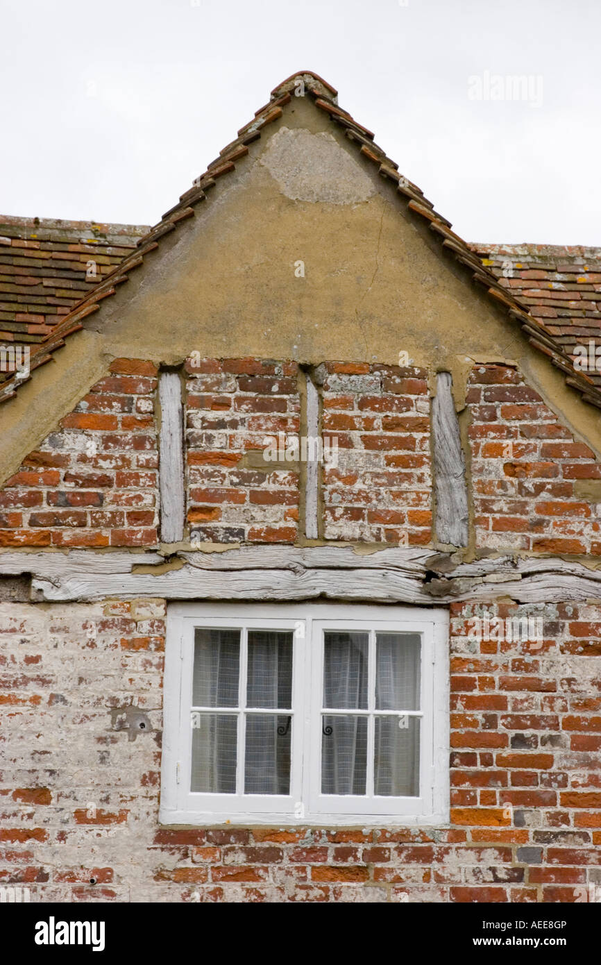 Gable end red brick house hi-res stock photography and images - Alamy
