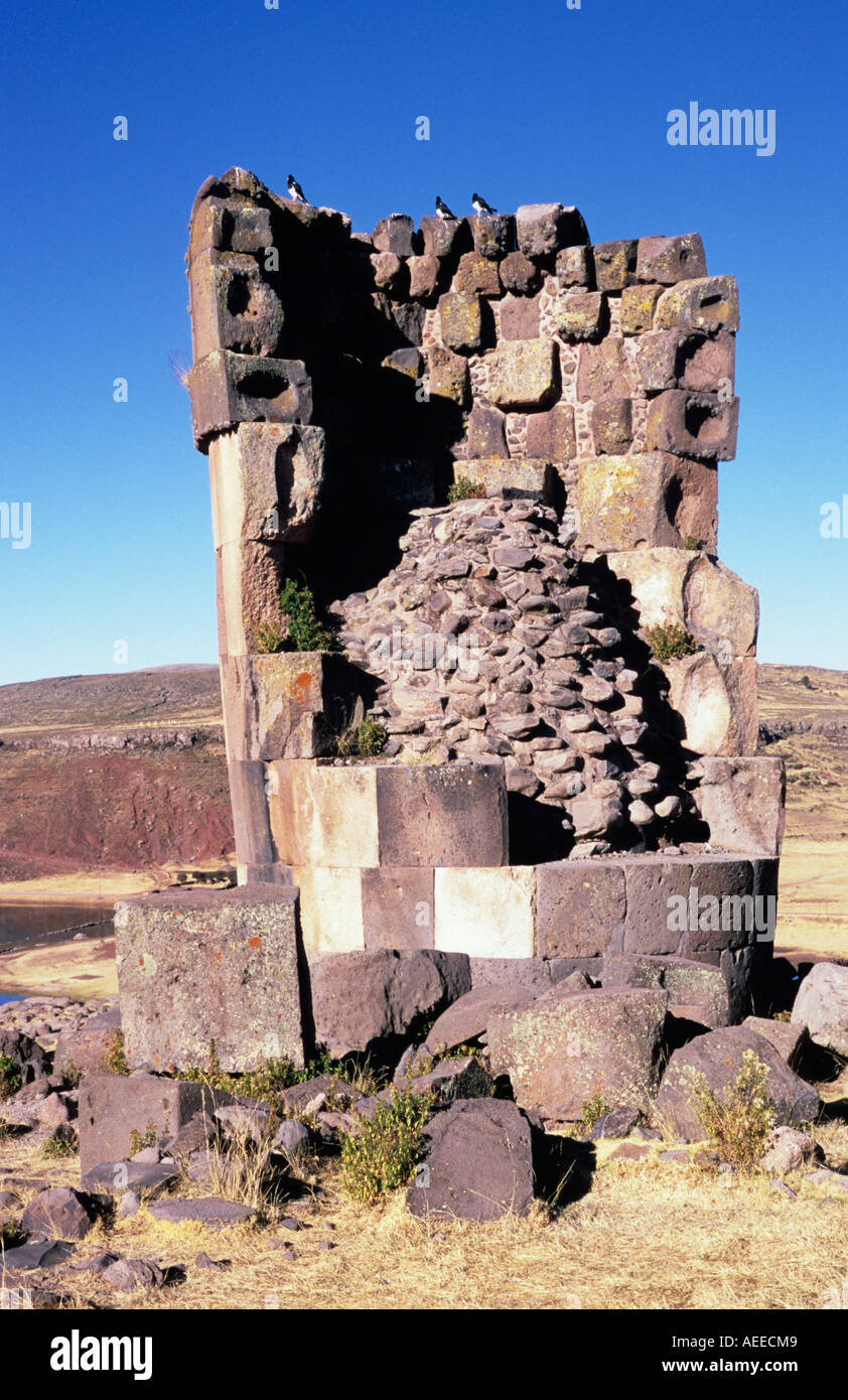 Burial tribe hi-res stock photography and images - Alamy