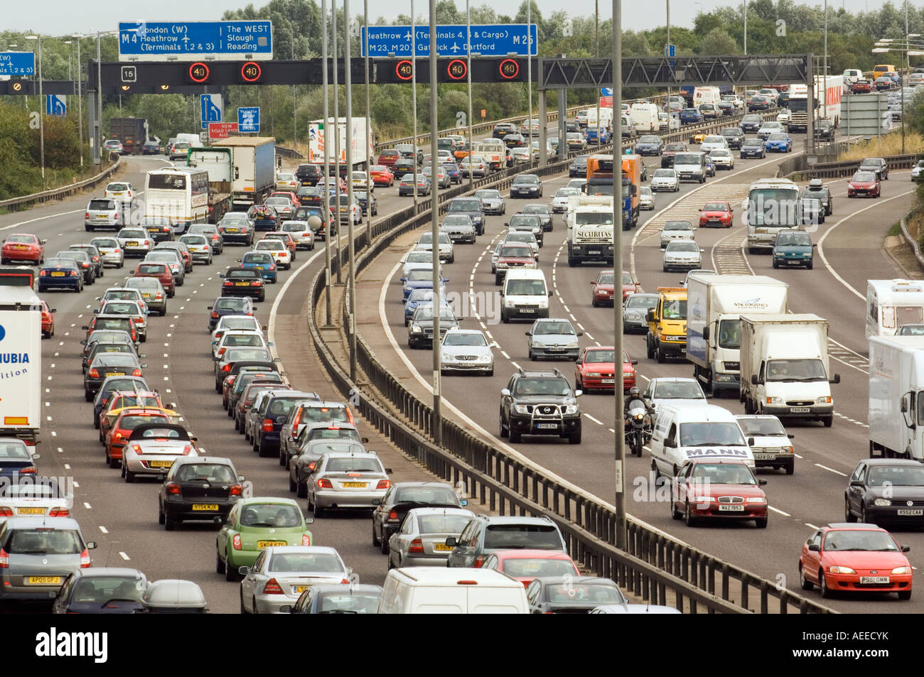 8 lane section of M 25 motorway in London, where it joins the M4 Stock ...