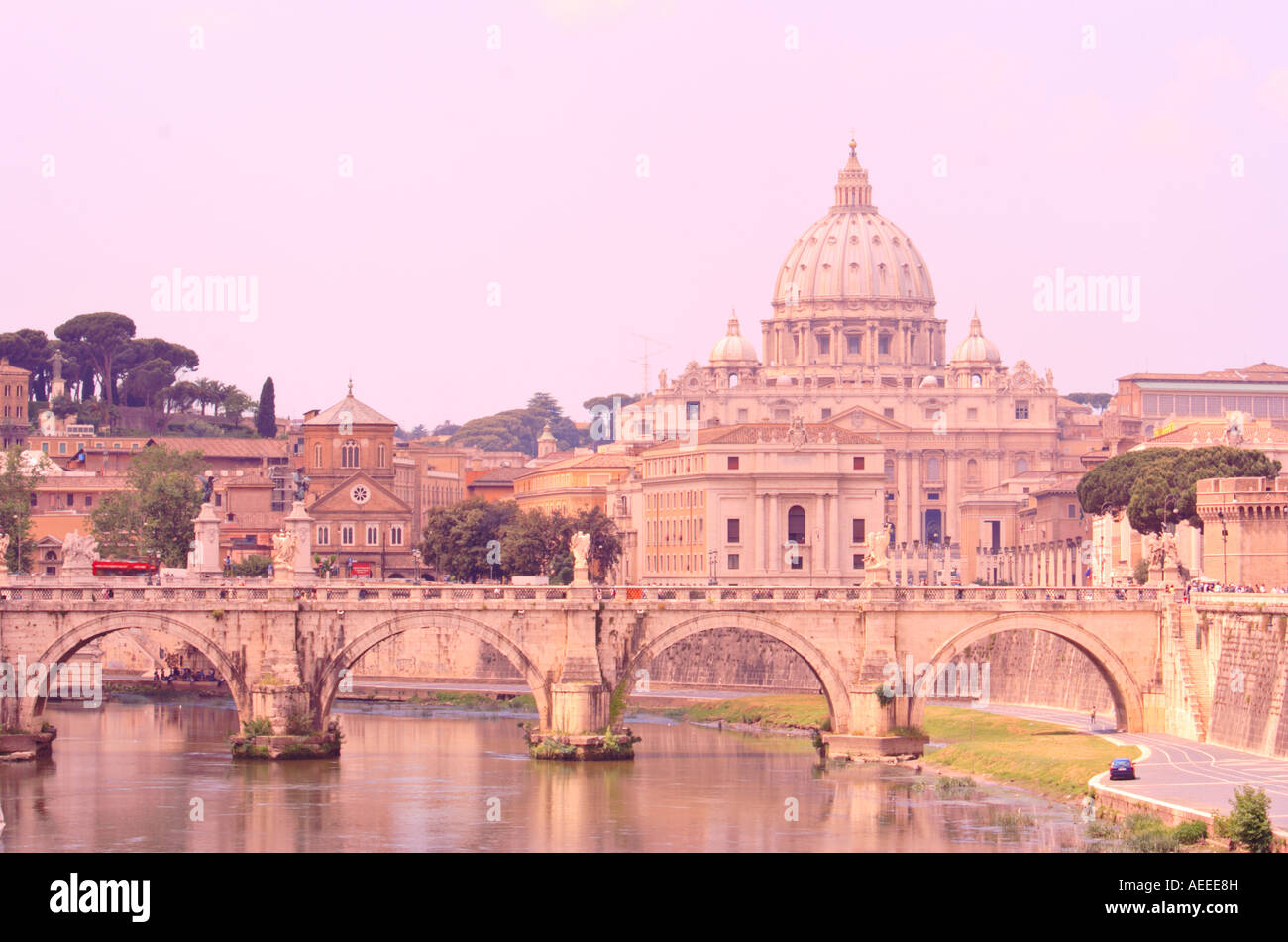 Arch on saint peters basilica hi-res stock photography and images - Alamy