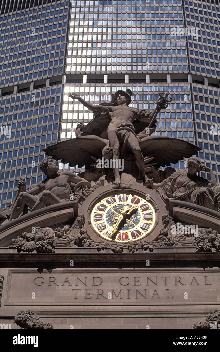 Grand central terminal clock and mercury statue NYC Stock Photo - Alamy