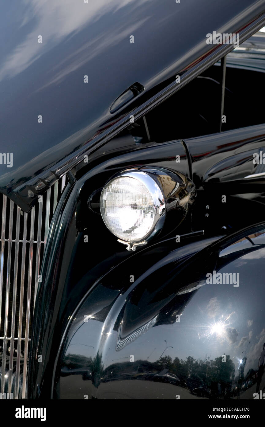 Classic lines hi-res stock photography and images - Alamy