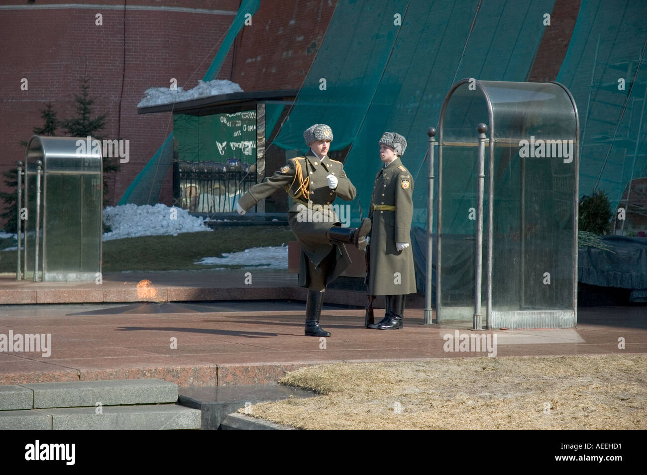 Russian Army sentries on duty outside the Kremlin in Moscow Stock Photo ...