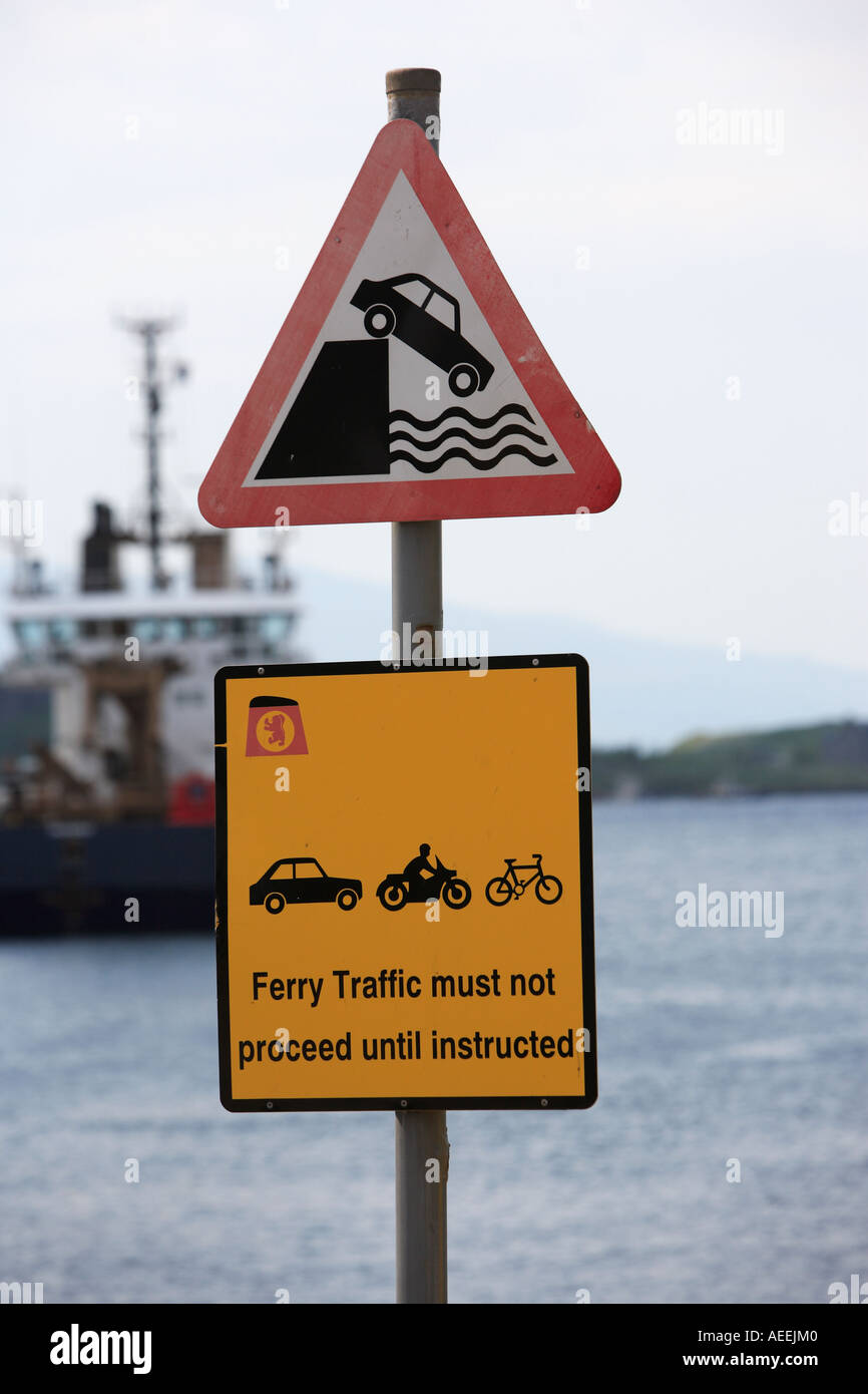 Sign with car falling into water hi-res stock photography and images ...