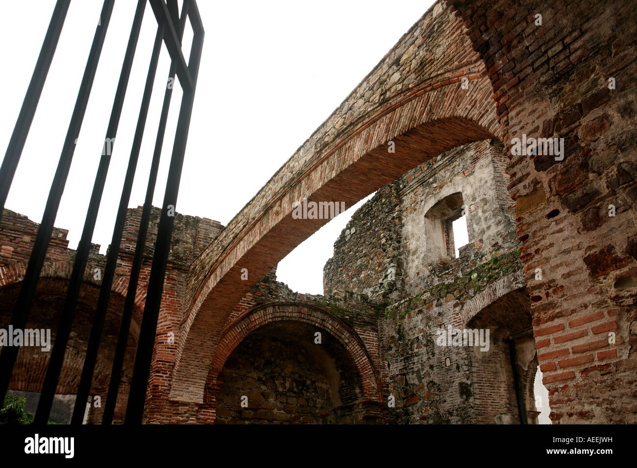 The flat arch or Arco Chato, at the Santo Domingo Convent, Casco ...