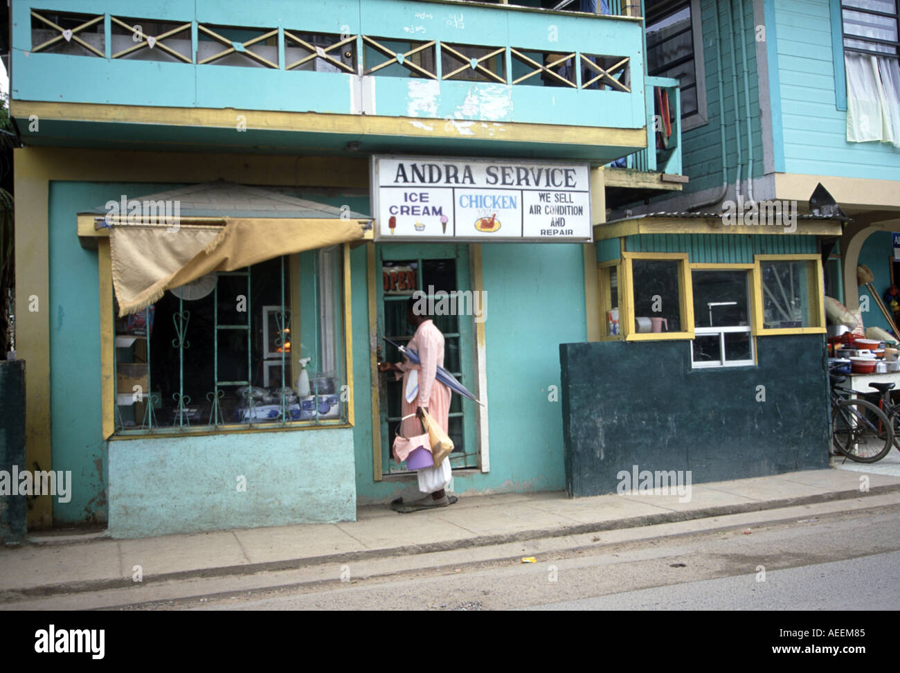 Shop Bay Islands Honduras Stock Photo - Alamy