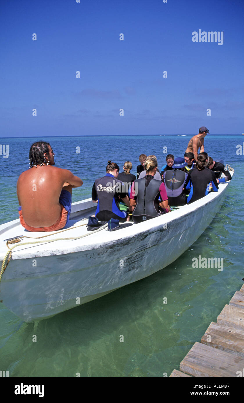 Dive boat Bay Islands Honduras Stock Photo - Alamy