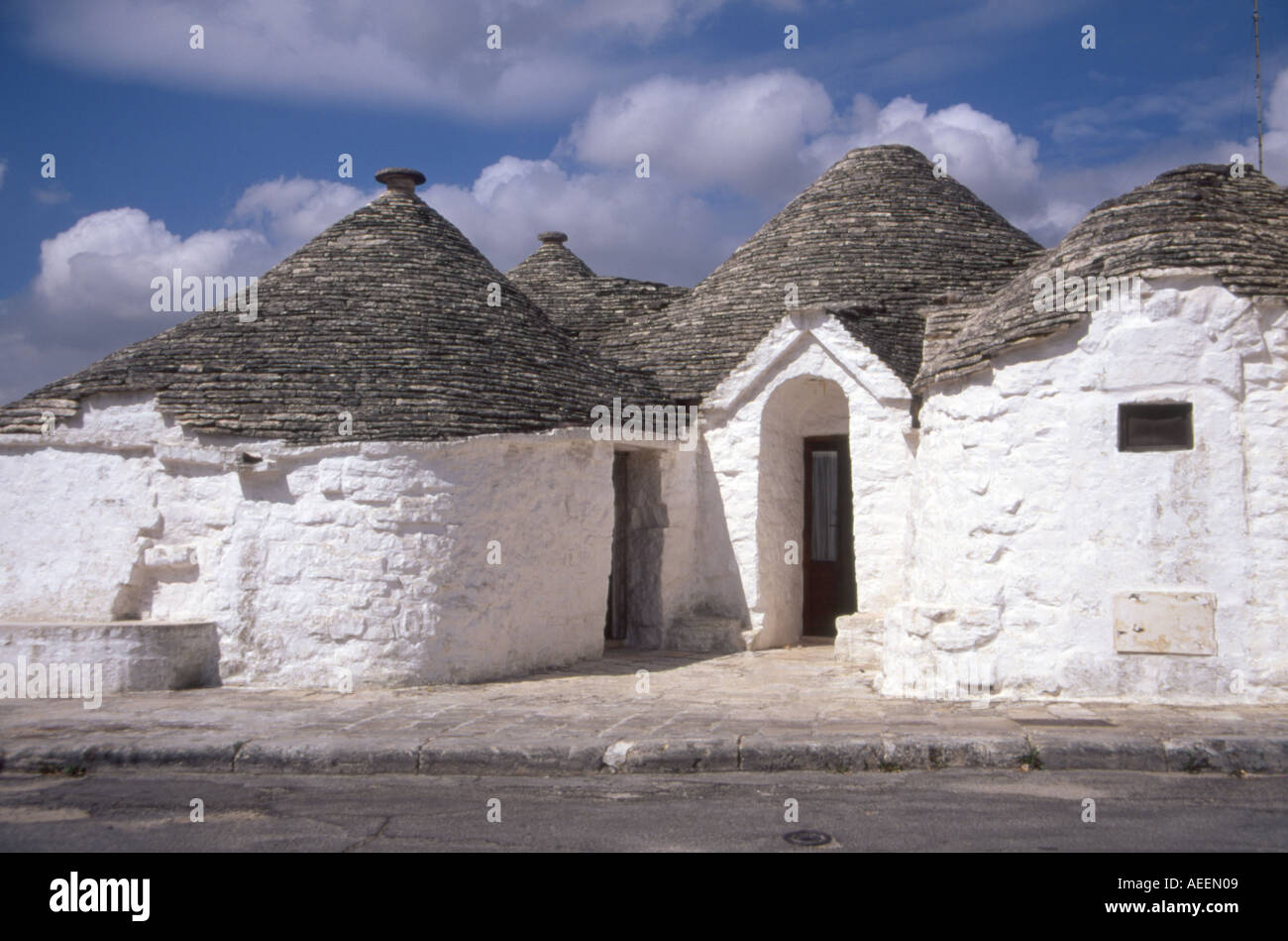 Traditional white painted Trullo dwelling Alberobello Puglia Italy ...