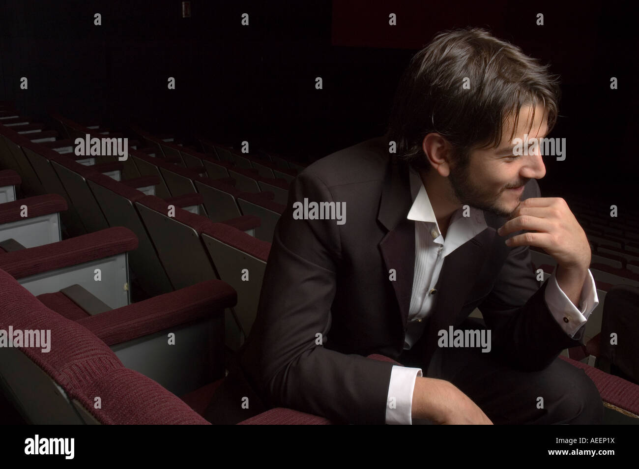 Hollywood star Diego Luna is the male lead in the theater production of ...