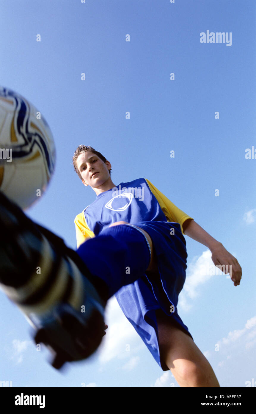 Teenager and football and keepy uppy hi-res stock photography and ...