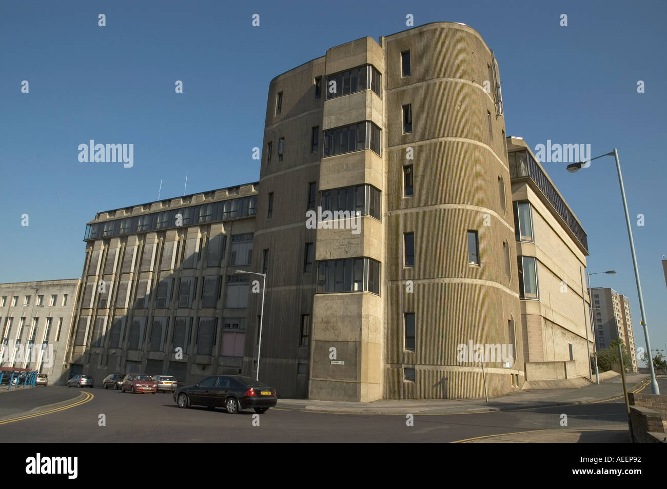 Unattractive building hi-res stock photography and images - Alamy