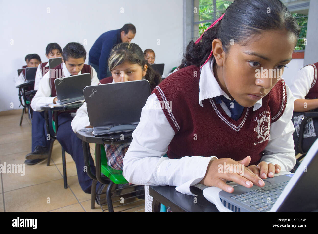 Middle school classroom mexico hi-res stock photography and images - Alamy