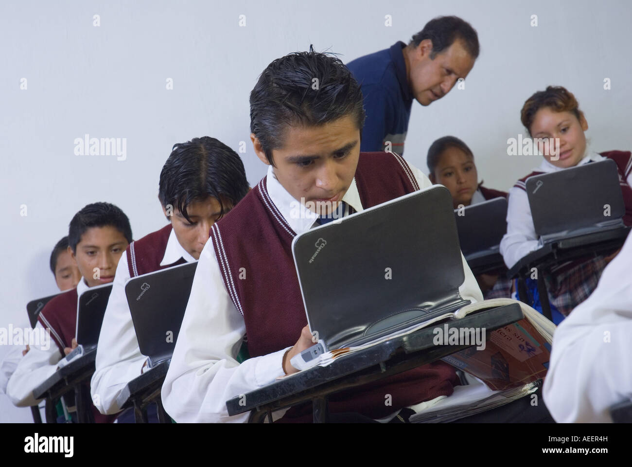 Middle school classroom mexico hi-res stock photography and images - Alamy