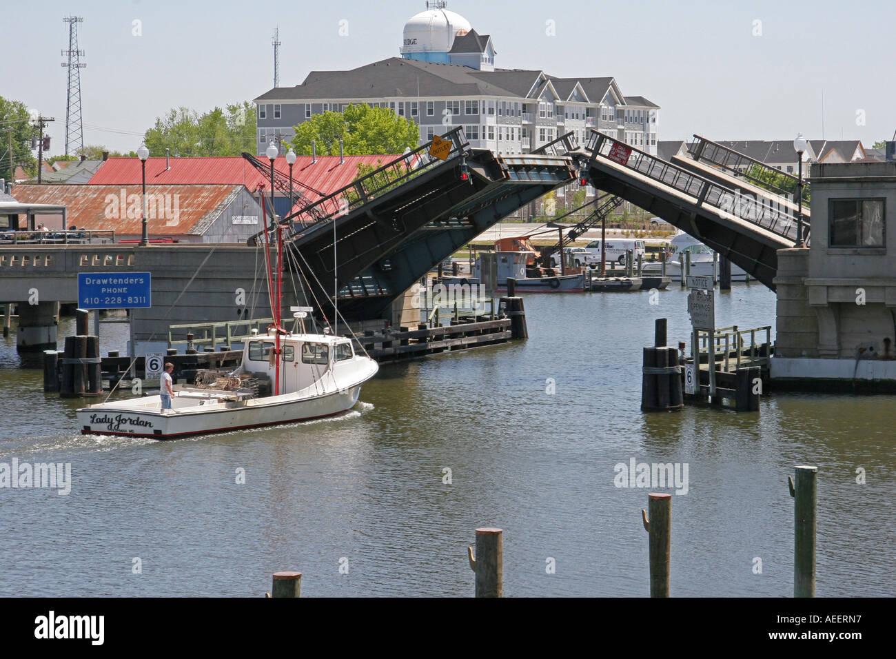 Chesapeake bay workboats hi-res stock photography and images - Alamy