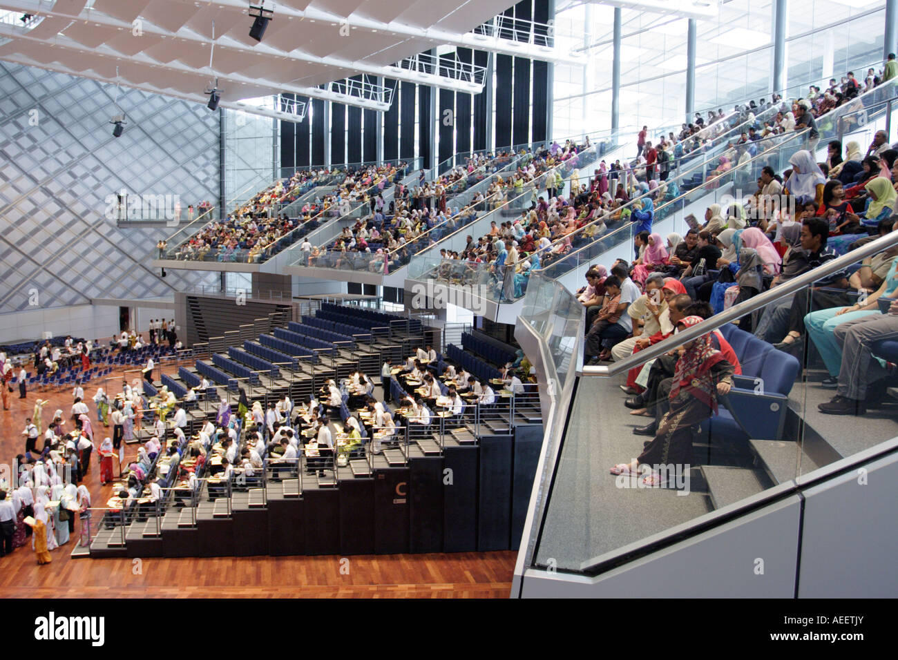 Auditorium steps hi-res stock photography and images - Alamy