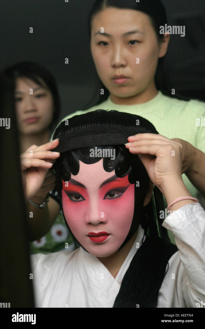 College students studying Bejing Classical Opera get made up for their ...