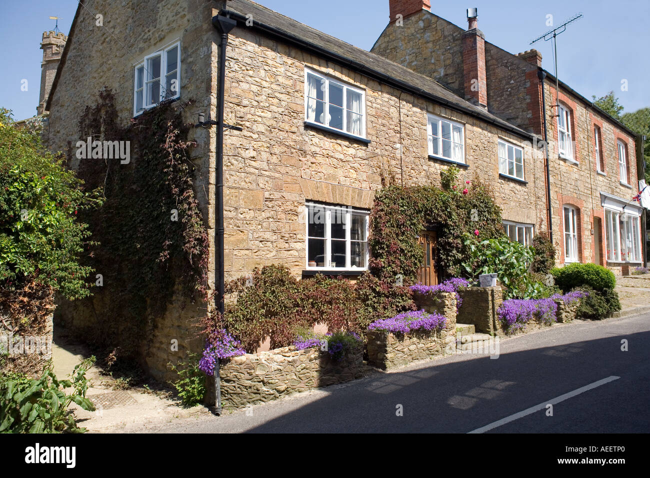 Chocolate Box Cottage With Flowers High Resolution Stock Photography ...