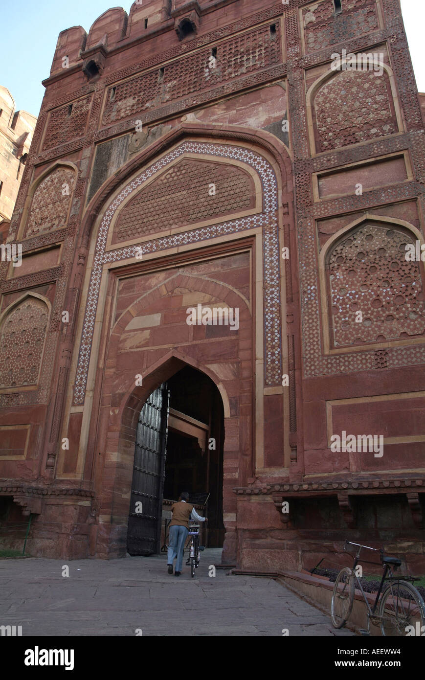 Amar Singh Gate at Agra Fort in Agra, India Stock Photo - Alamy