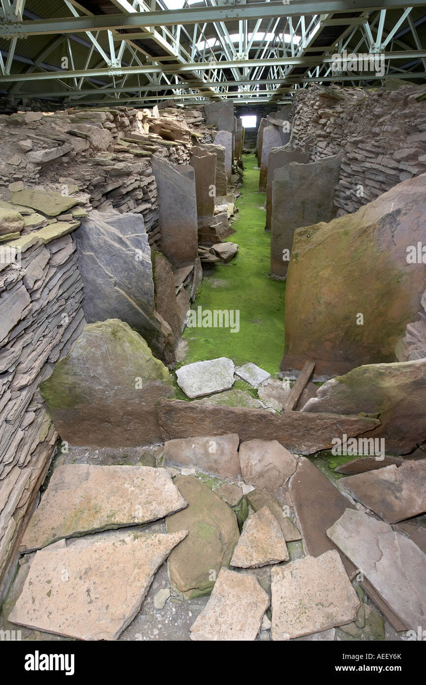 Midhowe cairn the largest and longest neolithic burial chambered ...