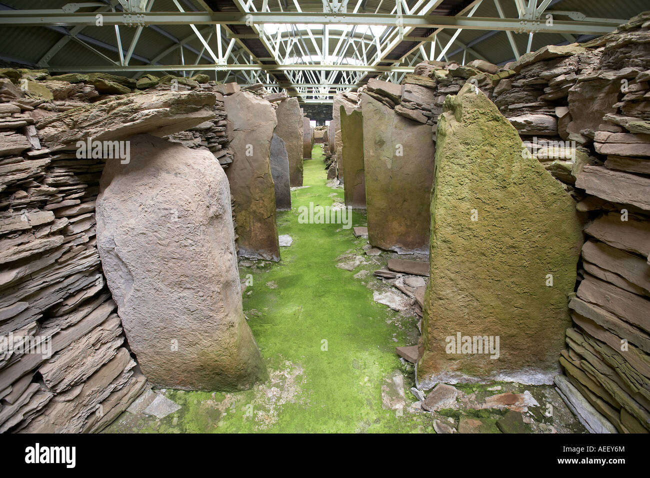 Midhowe cairn the largest and longest neolithic burial chambered ...