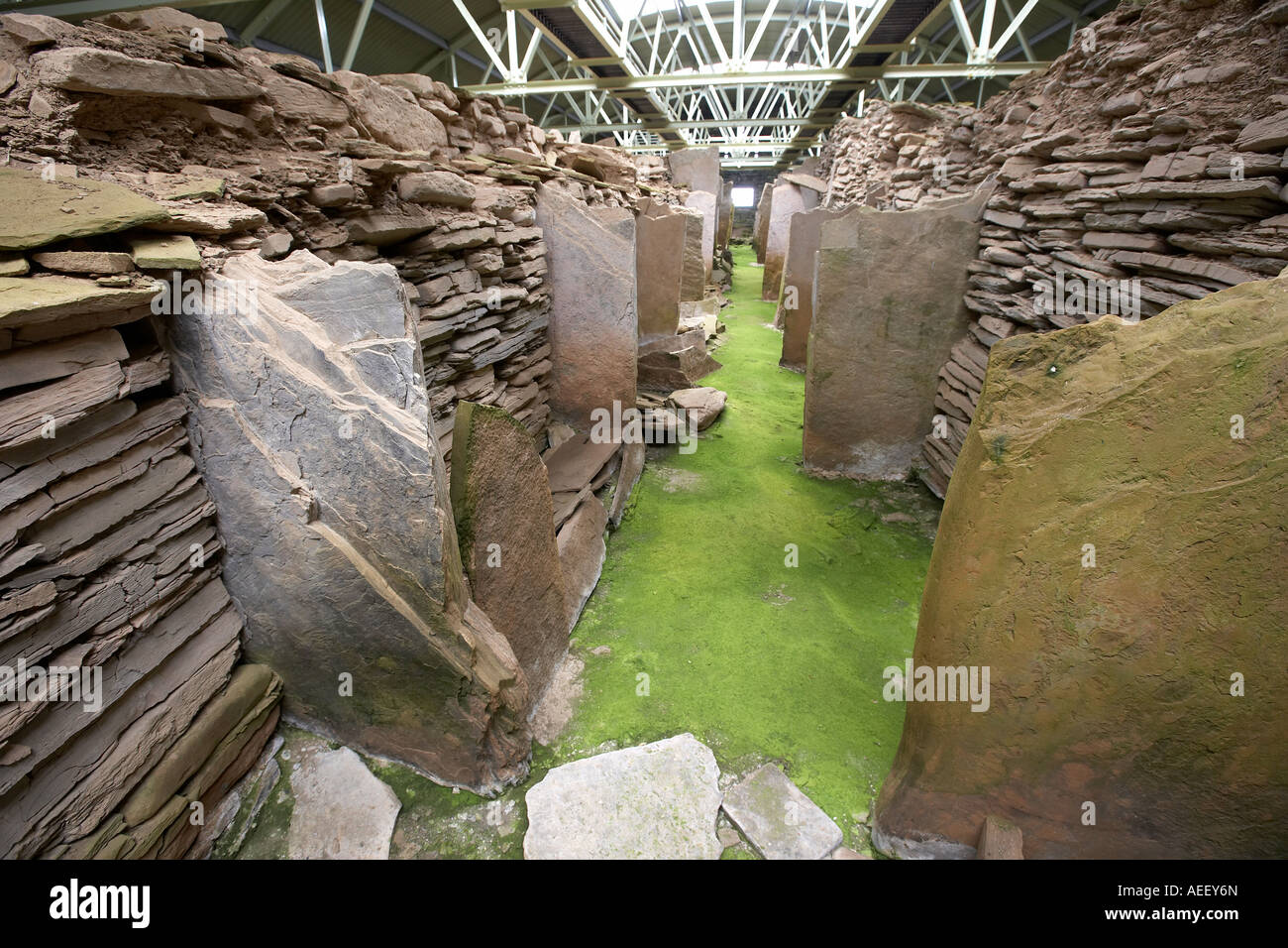 Midhowe cairn the largest and longest neolithic burial chambered ...
