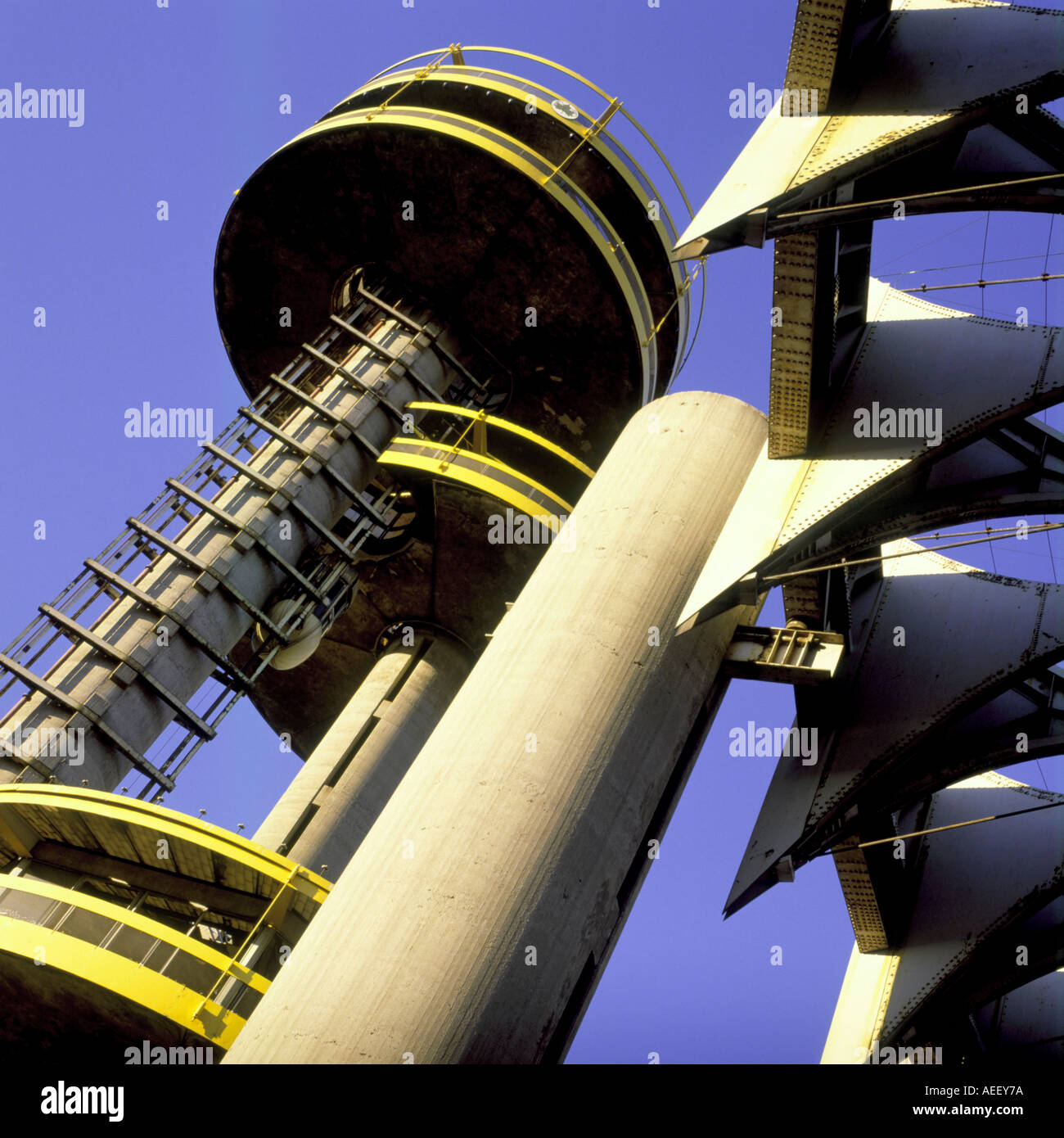 New york state pavilion hi-res stock photography and images - Alamy