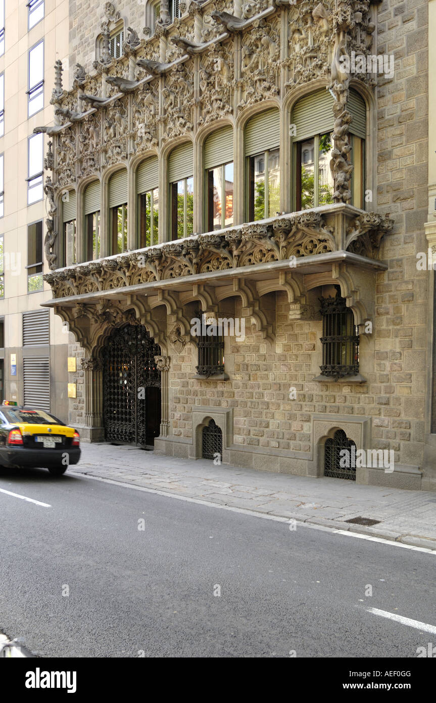 Palau Baró de Quadras. Puig i Cadafalch Stock Photo - Alamy
