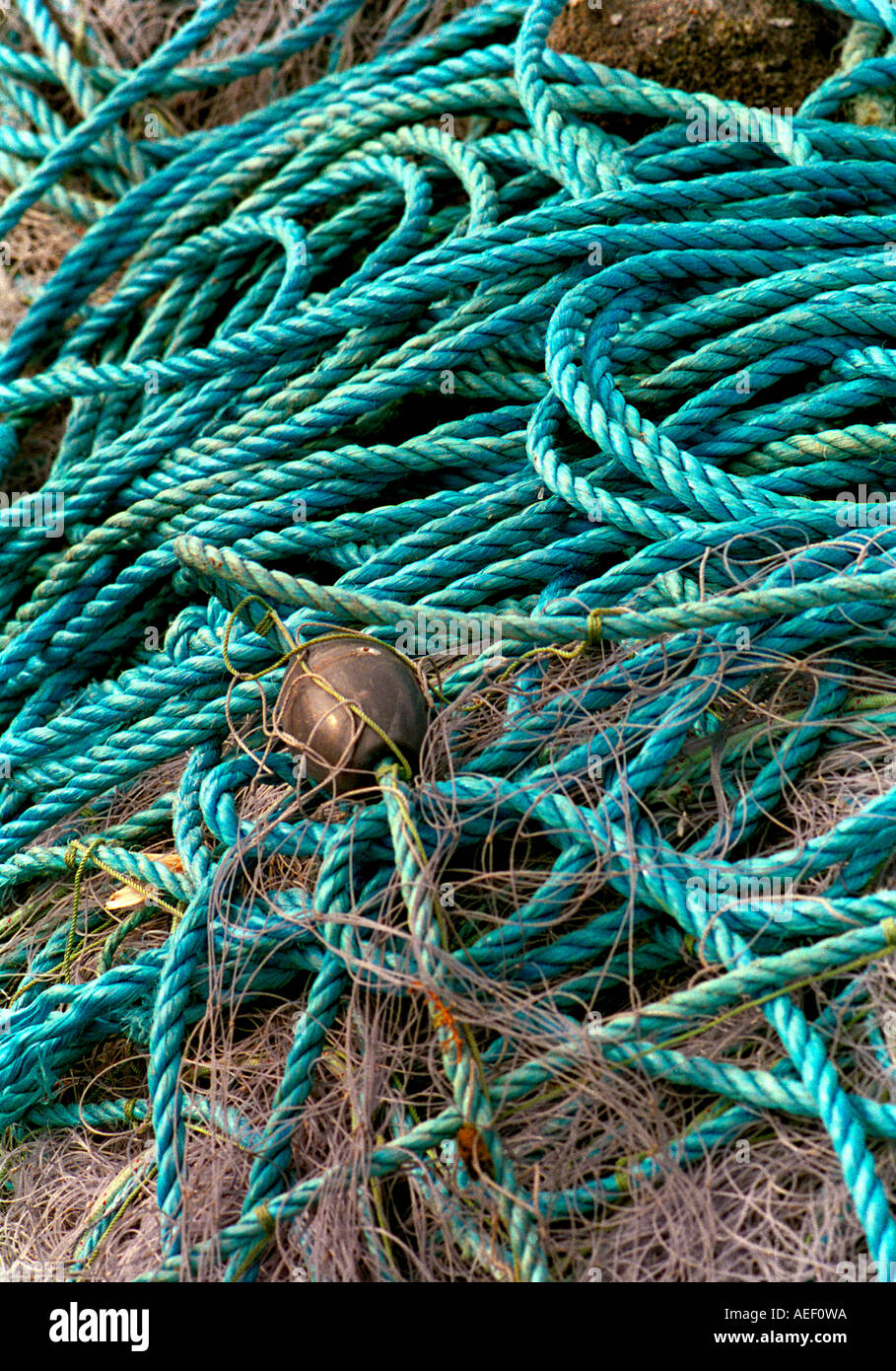 Ropes for fishing hi-res stock photography and images - Alamy