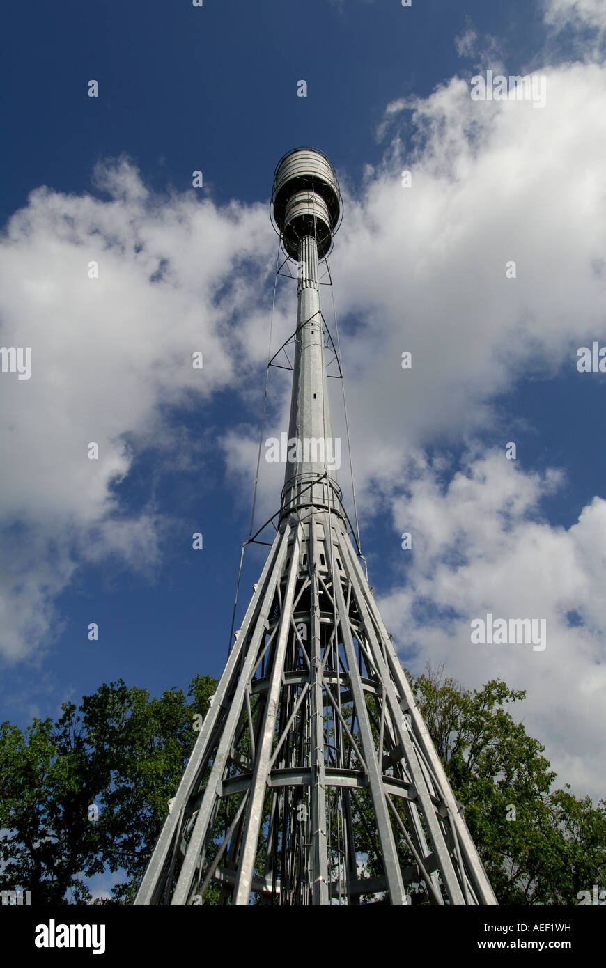 Short wave radio mast hi-res stock photography and images - Alamy