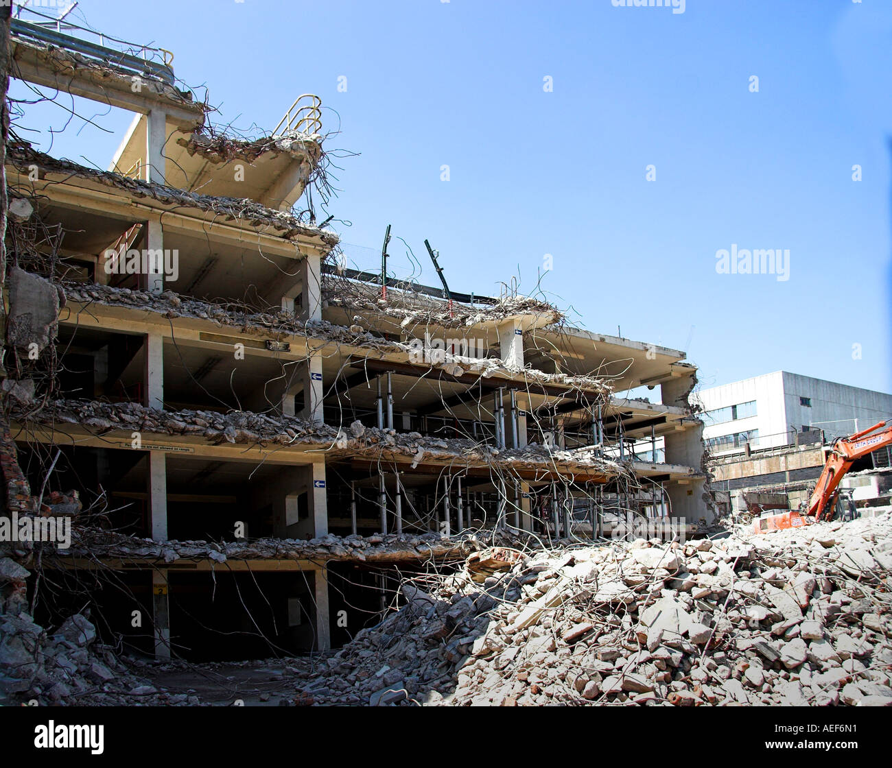 Building demolition newport hi-res stock photography and images - Alamy
