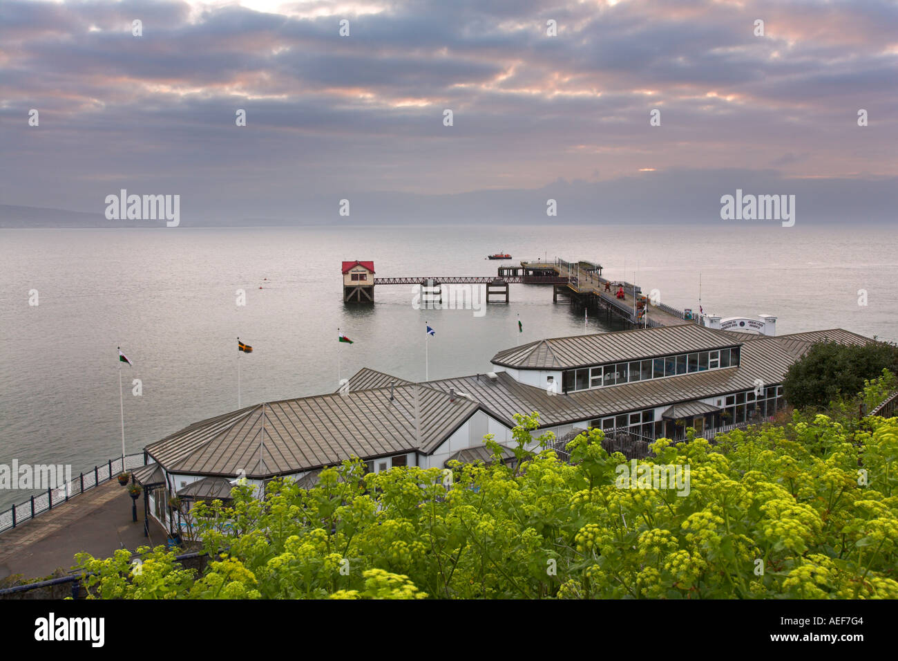 Jetty mumbles hi-res stock photography and images - Alamy