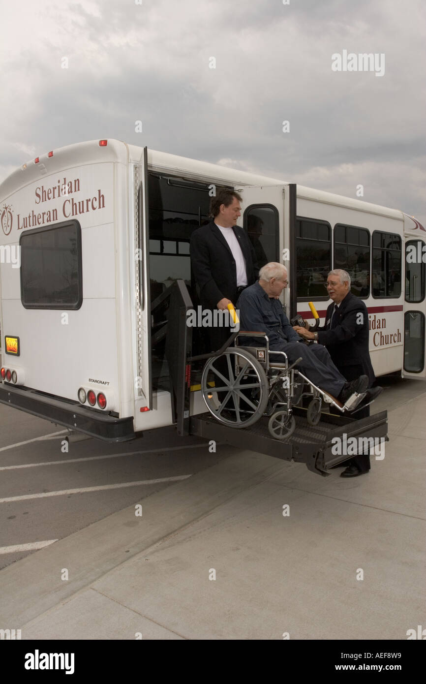 Church goers hi-res stock photography and images - Alamy