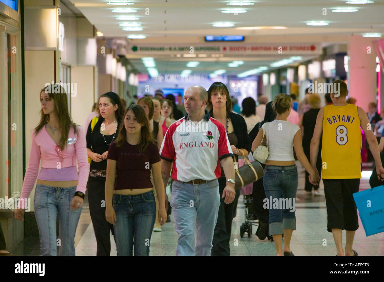 The mall blackburn shopping centre hi-res stock photography and images ...