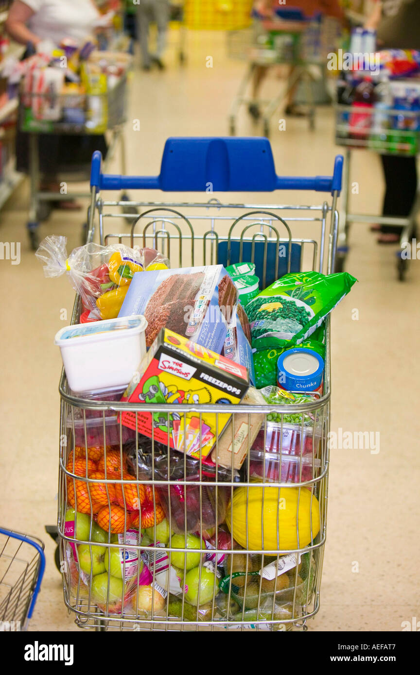 Food trolley full uk hi-res stock photography and images - Alamy