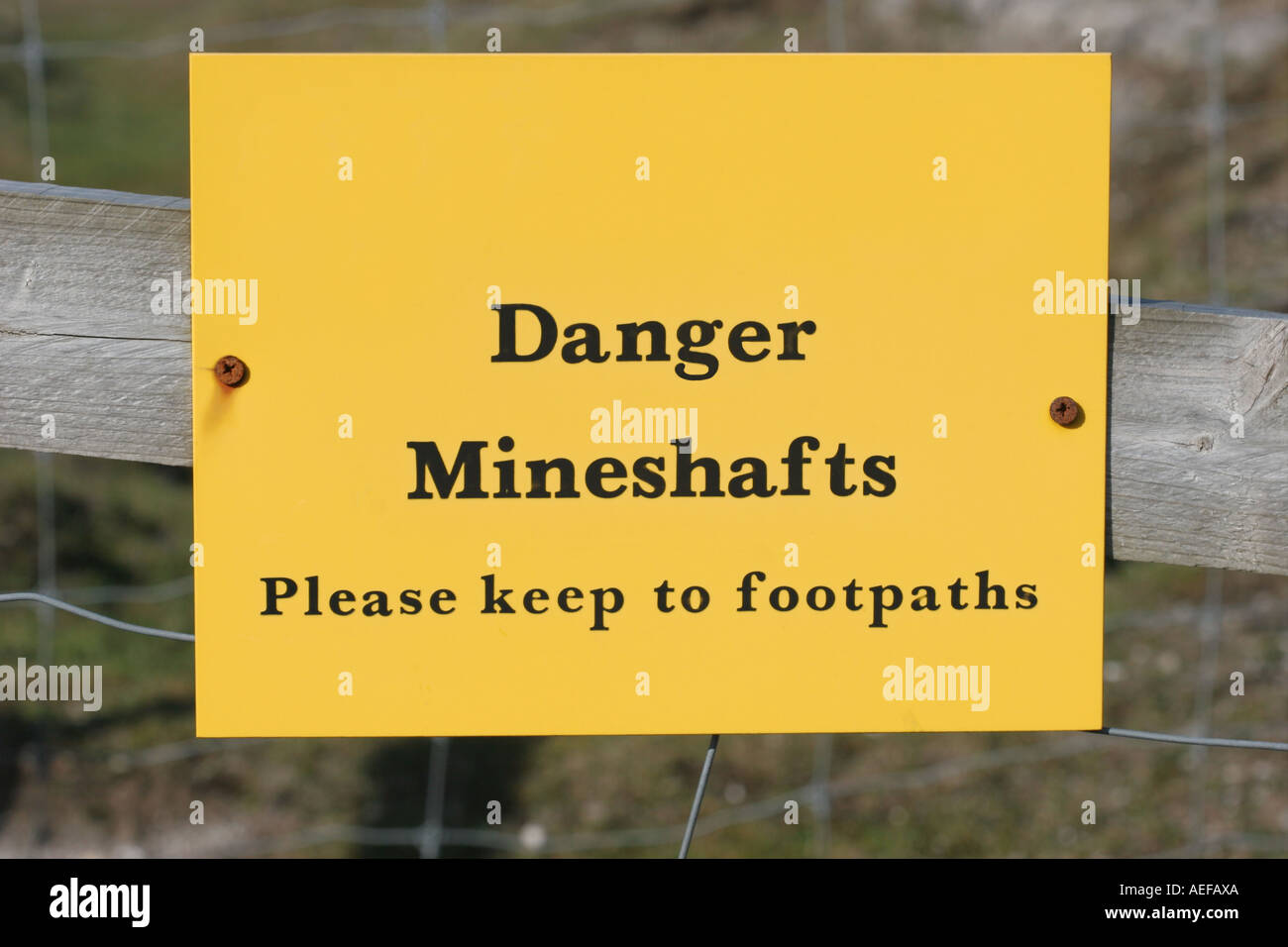 Mine shaft warning sign hi-res stock photography and images - Alamy