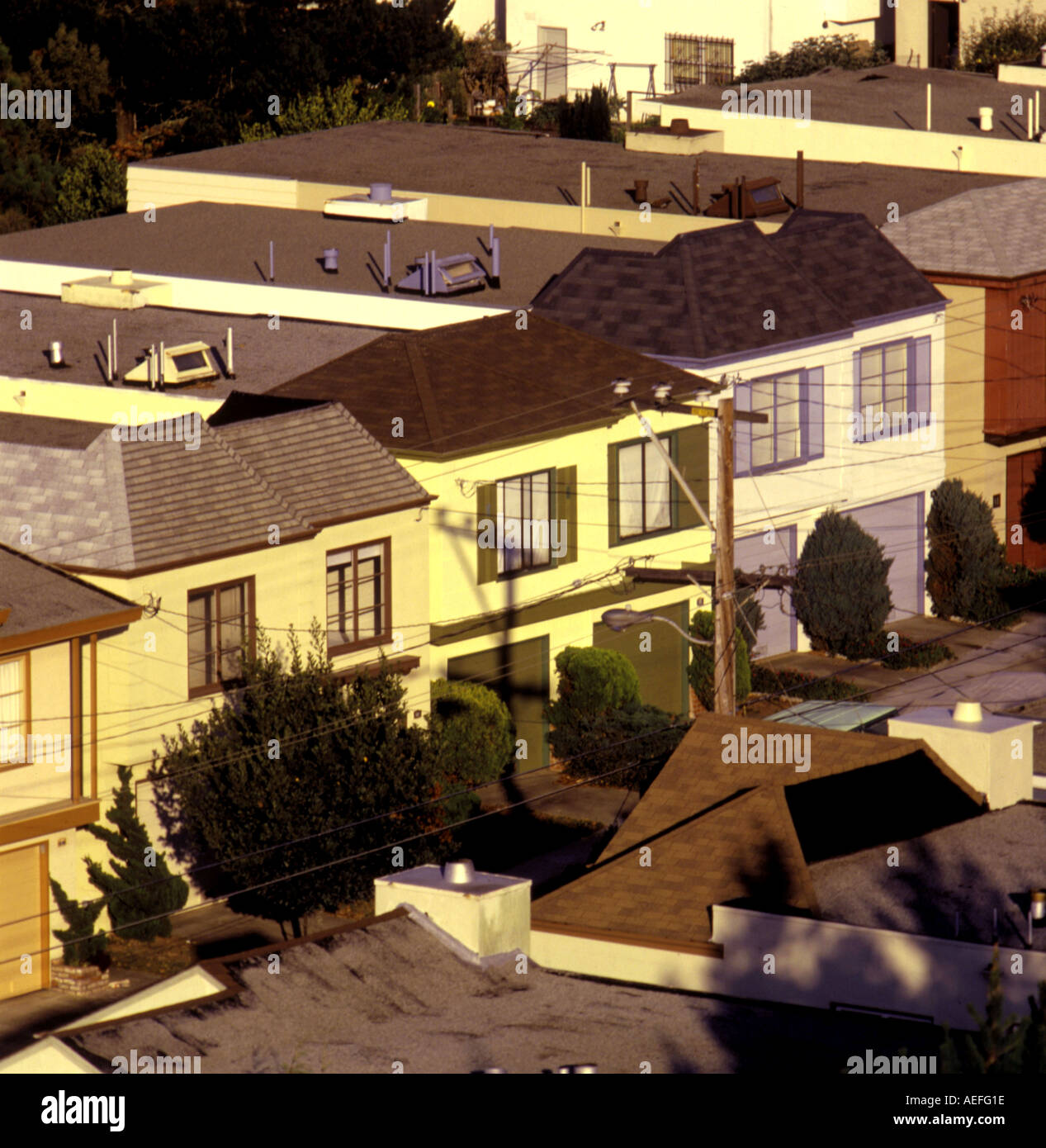 Row of suburban houses Stock Photo - Alamy