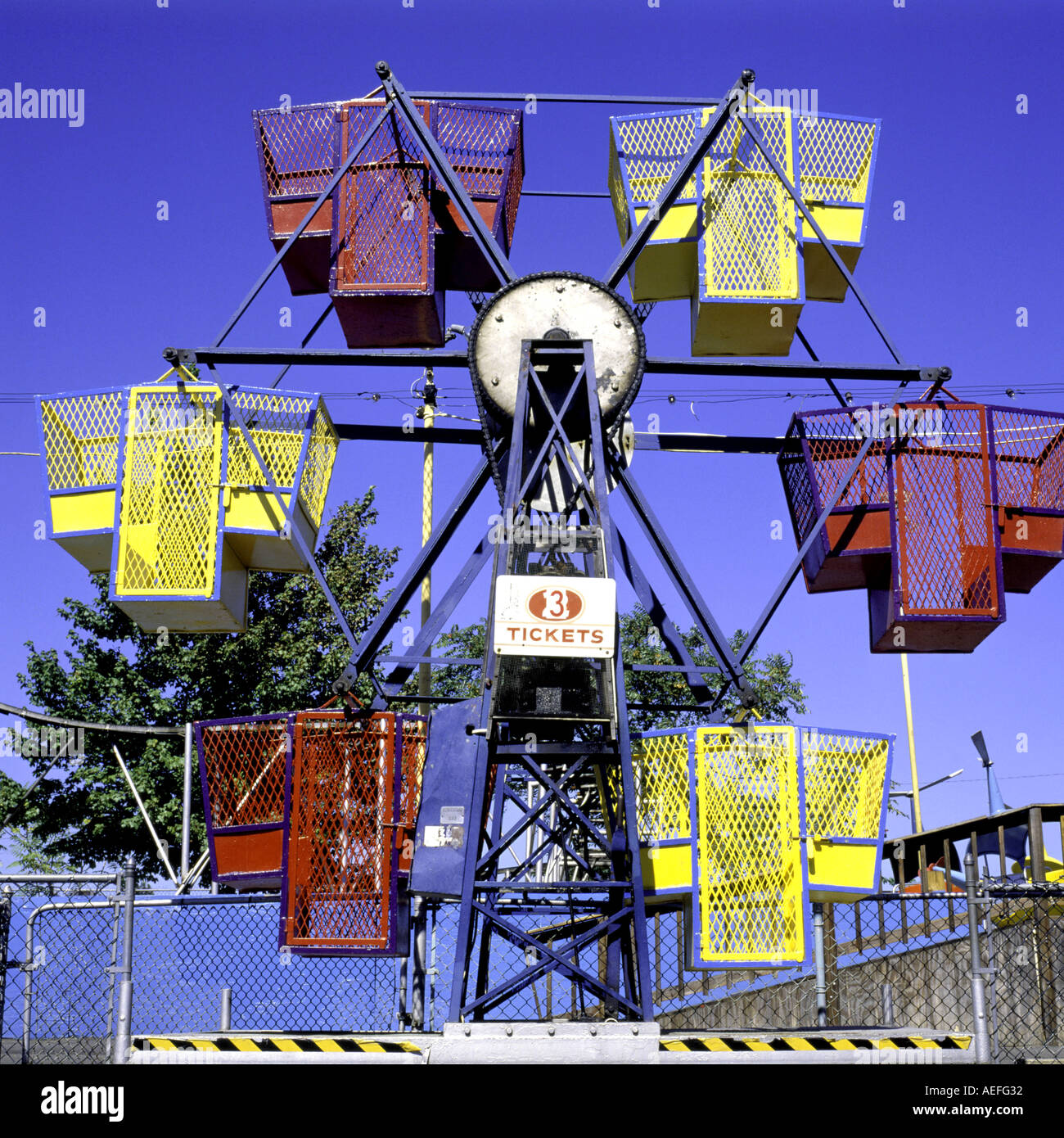 Amusement park ride Stock Photo - Alamy