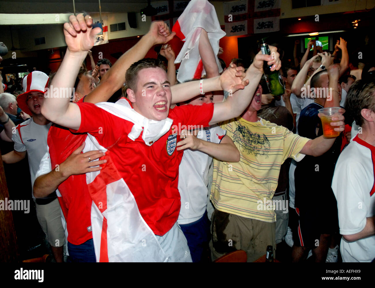 Youth lads drinking drunk hi-res stock photography and images - Alamy